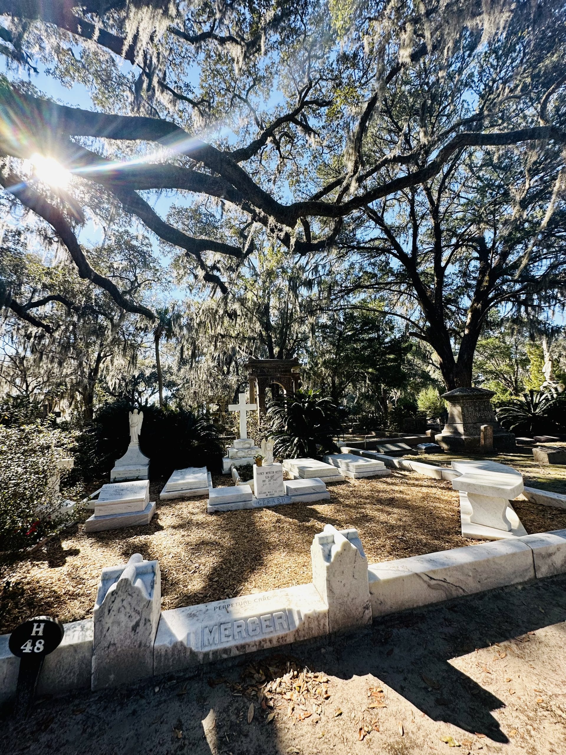 10 Literary Sites in Savannah, Georgia Worth Visiting - The Stickered ...